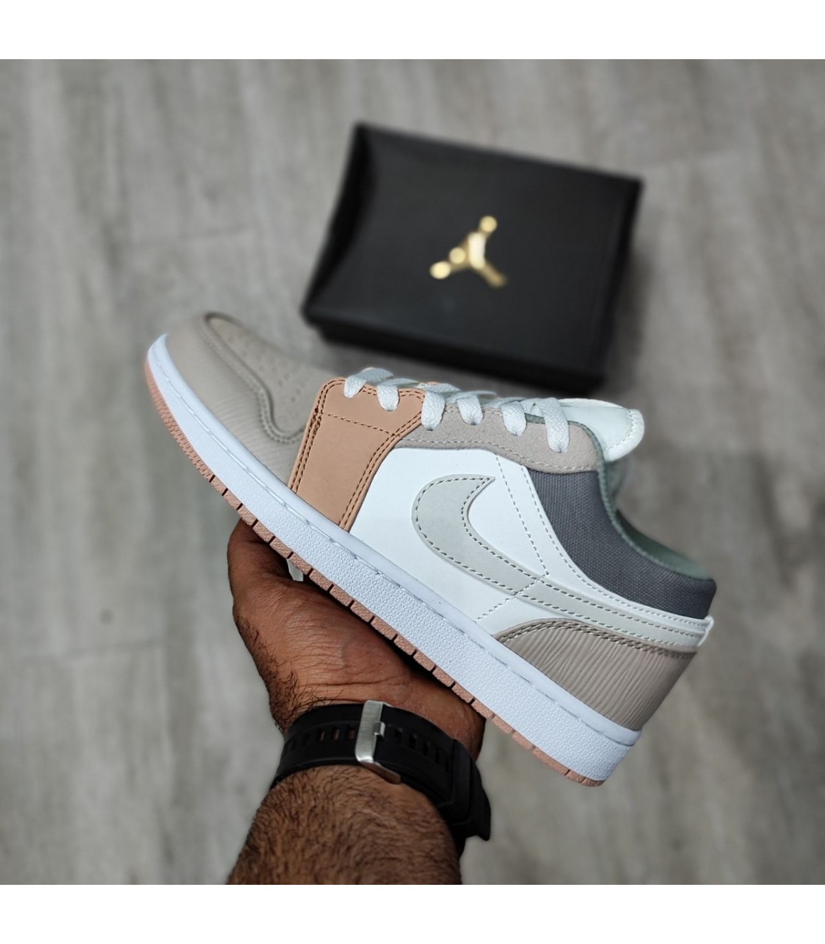 کفش پیاده روی نایک جردن Jordan low milano